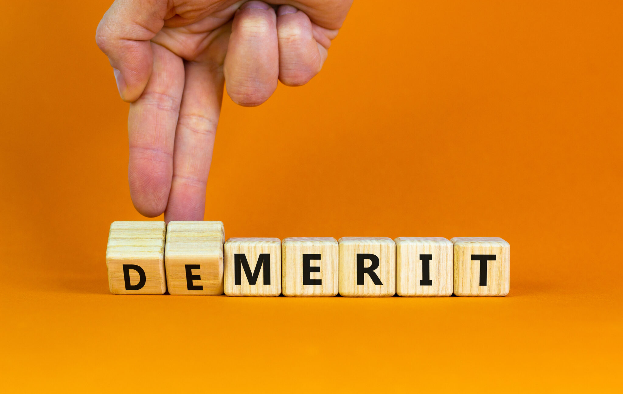 TikTokを活用したライブコマースとは？ポイントや事例を解説 - HandsUP