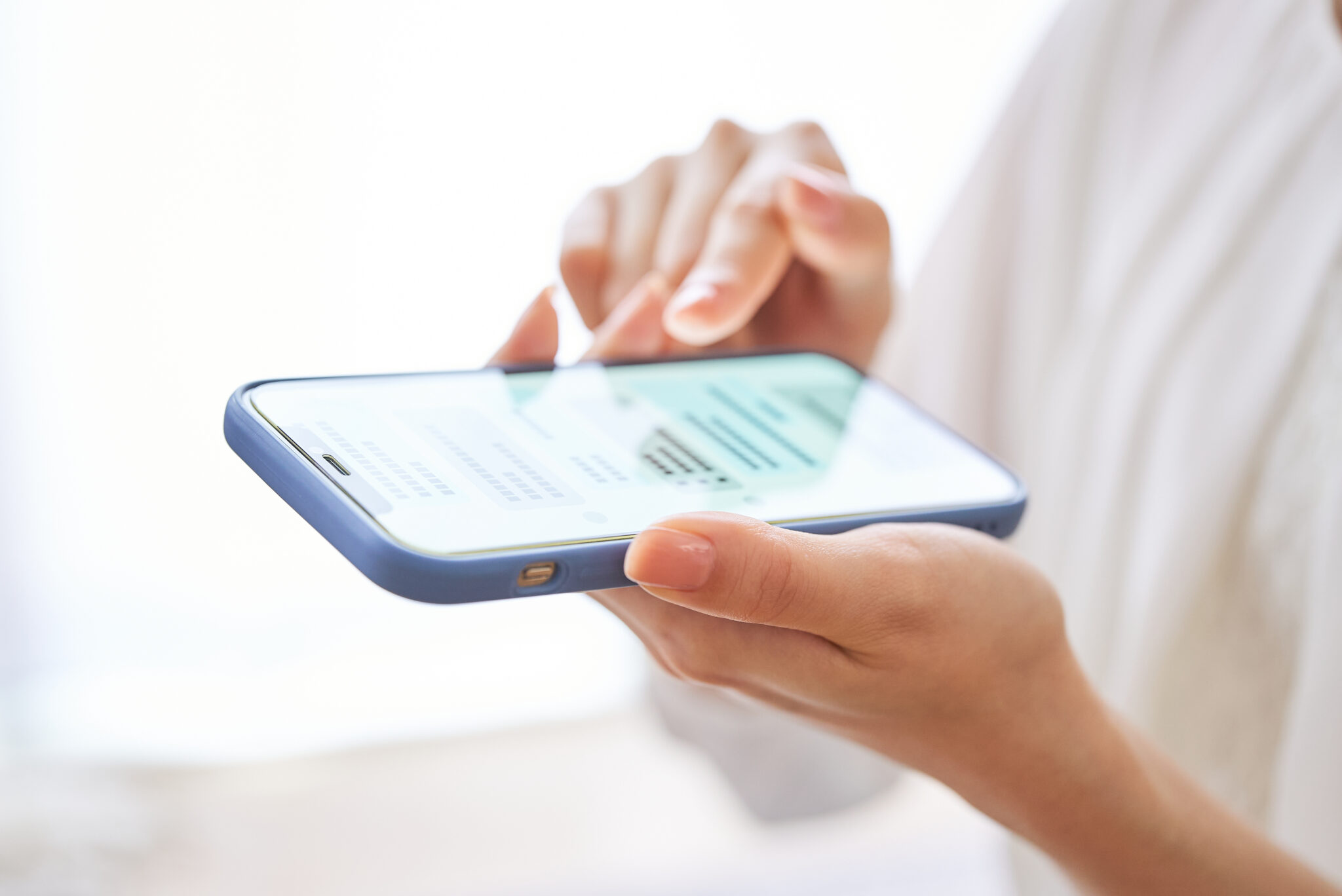 TikTokのDM機能の特徴や使い方のポイントについて解説 - HandsUP